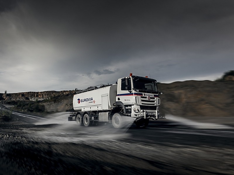 Tatra Phoenix jako kropicí cisterna | autoweek.cz